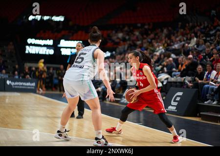 Elena Buenavida of Valencia Basket (L) and Anna Stamolamprou of Olympiacos SFP (R) in action ...