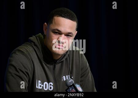 INDIANAPOLIS, IN - MARCH 01: Army linebacker Andre Carter II answers ...