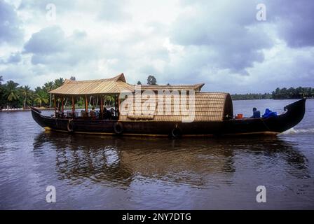 House Boat Kettu Vallom Rice Barge and paddy field in Alappuzha ...
