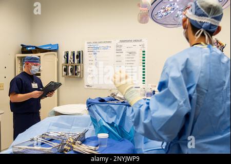 68D operating room specialist students assigned to the U.S. Army ...