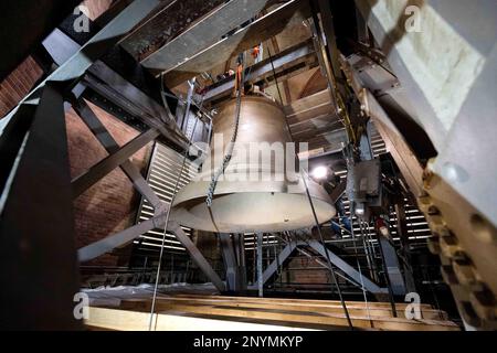 Bremen, Germany. 02nd Mar, 2023. The new peace bell, also called "Brema ...