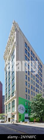 Pittsburgh Downtown: Century Building, a 1907 brick and terra cotta ...