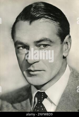 GARY COOPER, 1950s Stock Photo - Alamy