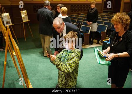 U.S. Army Lt. Col. Stephanie Batten, Deputy Commander of Clinical for ...