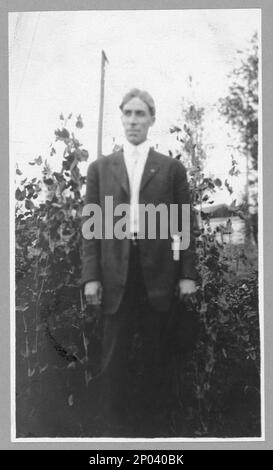 Mrs. Frank Clark. Frank and Frances Carpenter collection , Gift; Mrs. W ...