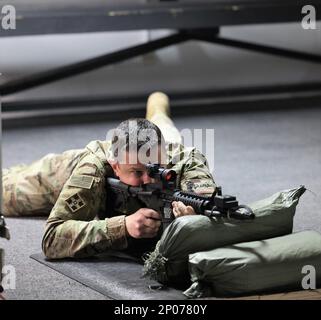 Col. Martin Wohlgemuth, commander, Area Support Group-Kuwait; David ...