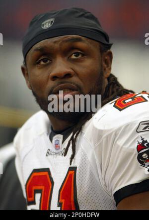 Tampa Bay Bucs' Juran Bolden (21) takes a breather against the 49ers at ...