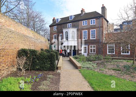 Hogarth's House, former country home of the 18th century English artist ...
