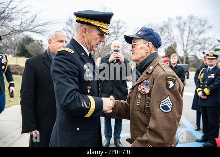 Darrell Bush, 98, a former U.S. Army Staff Sergeant and a WWII veteran ...