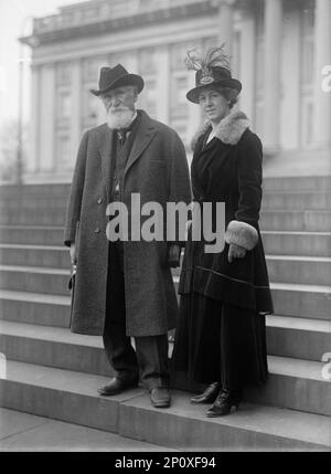 Hudson Maxim with wife Lillian Durban Maxim, 1917. American inventor ...