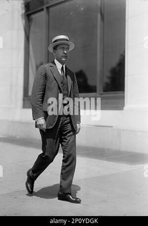 Arch Wilkinson Shaw of Chicago, 1917. American entrepreneur, publisher ...
