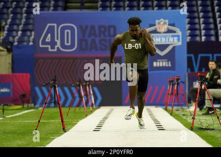 Louisville linebacker Yasir Abdullah runs a drill at the NFL football ...