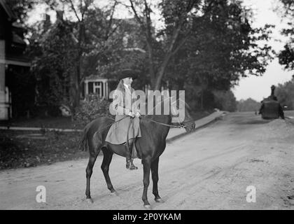 Major General Leonard Wood, U.S. Army, 1913 Stock Photo - Alamy