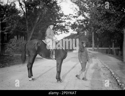 Major General Leonard Wood, U.S. Army, 1913 Stock Photo - Alamy