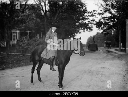 Major General Leonard Wood, U.S. Army, 1913 Stock Photo - Alamy
