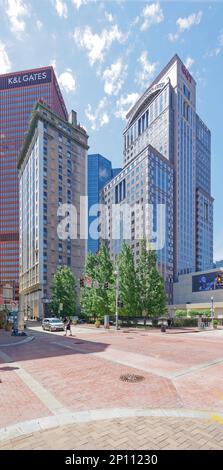 Pittsburgh Downtown: EQT Plaza has prominent vertical glass stripes on ...