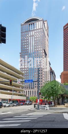 Pittsburgh Downtown: EQT Plaza has prominent vertical glass stripes on ...