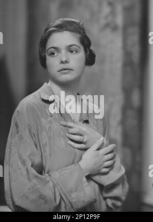 Samuels, Miss, portrait photograph, 1917 Feb. 24 Stock Photo - Alamy