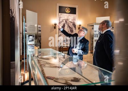 Rod Gainer, curator, Arlington National Cemetery, gives a tour of the ...