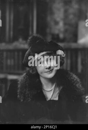 Mrs. Benjamin Lindsey, portrait photograph, 1917 Dec. 21 Stock Photo ...