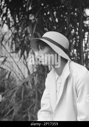 Miss Harriet Taylor, portrait photograph, 1932 Stock Photo - Alamy