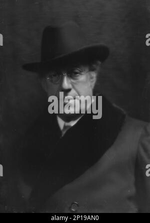 Freund, John C., portrait photograph, 1913 or 1914 Stock Photo - Alamy