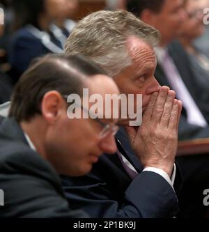 CORRECTS NAME TO STEPHEN R. MCCULLOUGH, NOT PAUL R. MCCULLOUGH ...