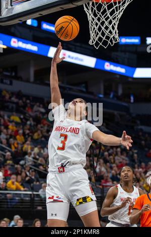Maryland guard Lavender Briggs shoots against Arizona during the second ...