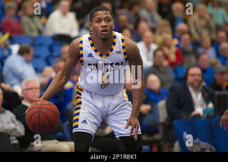 February 04, 2016: Cal State Bakersfield Roadrunners head coach Rod ...