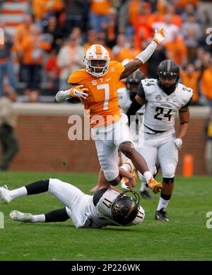 November 28, 2015: Cameron Sutton #7 of the Tennessee Volunteers ...