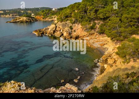 GR 92 Trail, Costa Dorada, Spain Stock Photo - Alamy