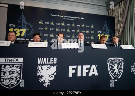 (L to R) Patrick Nelson (CEO SFA), Noel Mooney (CEO FAW) and Mark ...