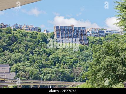 Pittsburgh Mount Washington: 1000 Grandview Avenue is the only high ...