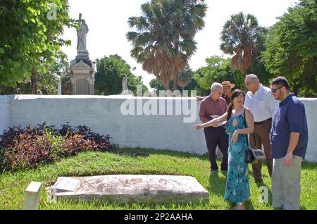 Brownsville Hebrew Cemetery Director Larry Holtzman guides guests ...