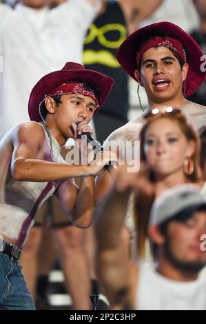 September 19, 2015: Texas State mascot Boko the Bobcat rides onto the ...