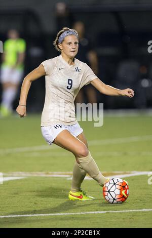 Bayley Feist (9) of the Wake Forest Demon Deacons and Dorian Bailey (29 ...