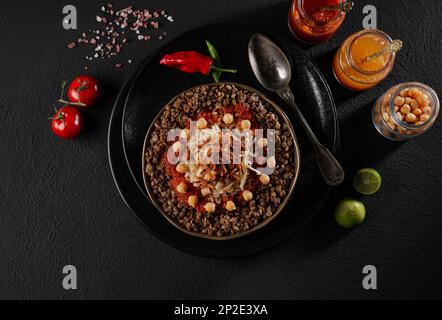 Egyptian Koshary images, Traditional Egyptian food, Delicious Koshary ...