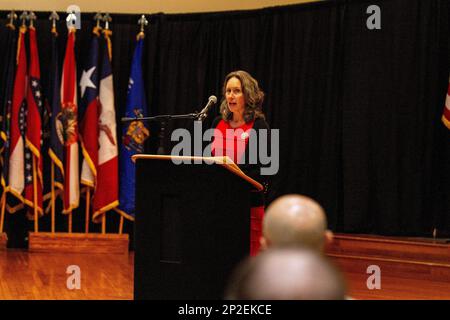 Maj. Gen. James P. Isenhower III, commanding general of 1st Armored ...