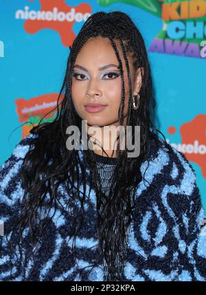 Rainbow Wedell arrives at the Nickelodeon Kids' Choice Awards on ...