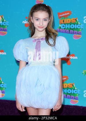 Juju Brener arrives at the Nickelodeon Kids' Choice Awards on Saturday ...