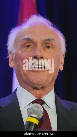 Former Pittsburgh Steelers Rocky Bleier talks with President Donald ...