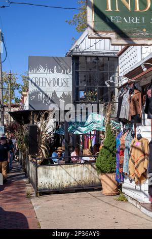 Shops and Restaurants along New Hope Main street in Pennsylvania, USA ...