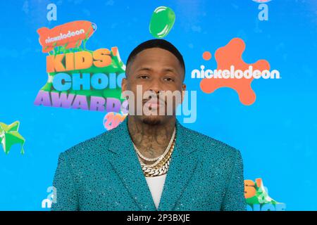 LOS ANGELES - MAR 4: YG, Keenon Dequan Ray Jackson at the Kids Choice ...