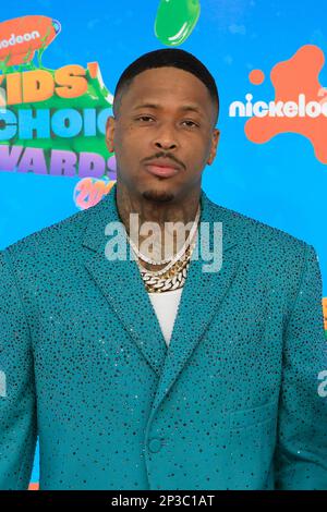LOS ANGELES - MAR 4: YG, Keenon Dequan Ray Jackson at the Kids Choice ...