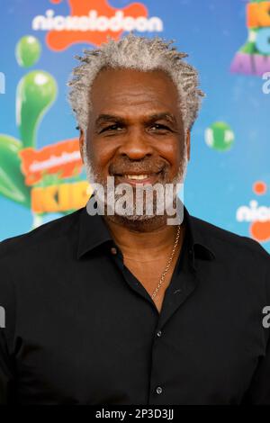 Charles Oakley arrives on the red carpet for the Netflix's "The Rip ...