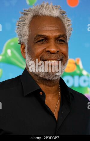 Charles Oakley arrives on the red carpet for the Netflix's "The Rip ...