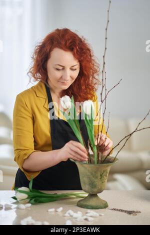 Image of redhead cheerful girl making kiss lips and taking selfie photo ...