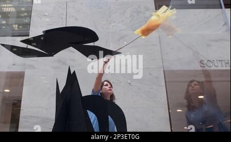 UNITED STATES - MARCH 11: AOC worker Donna Blake gives the scale model ...