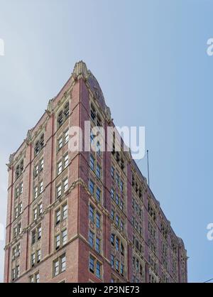 Pittsburgh Downtown: John P. Robin Civic Building is a sandstone and ...