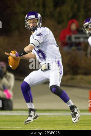 Wisconsin-Whitewater quarterback Matt Behrendt scrambles against Mount ...